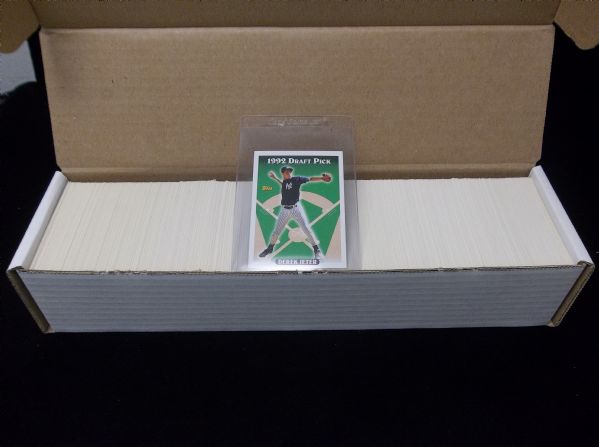 Lot Detail - 1993 Topps Baseball Complete Hand-collated Set Of 825 With